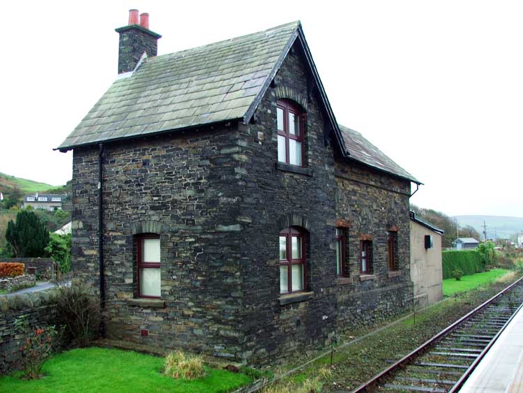 Foxfield Railway Station - GooseyGoo