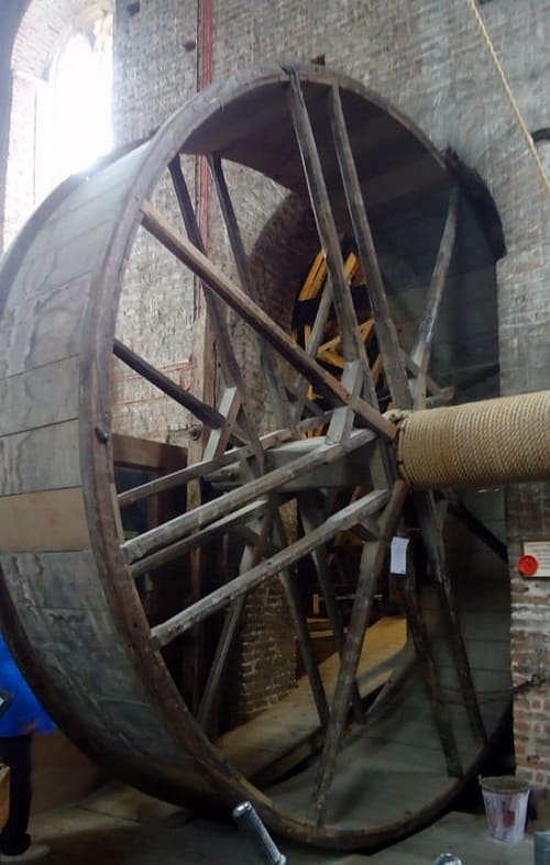 Beverley Minster Treadwheel Crane - GooseyGoo